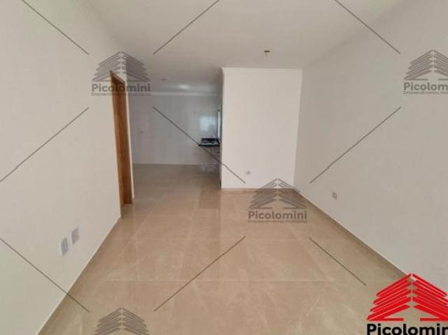 Casa em Condomínio na Vila Alpina Com 70 metros, 2 Quartos, 2 Suítes, Sala 2 ambientes, Lavabo e 1 V