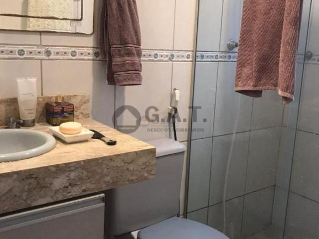 Casa em Condomínio na Vila Haro, Sorocaba SP: 3 Quartos, 1 Suíte, 2 Salas, 2 Banheiros, 2 Vagas de G