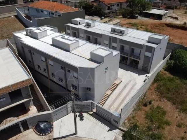 Casa em Condomínio na Zona Leste