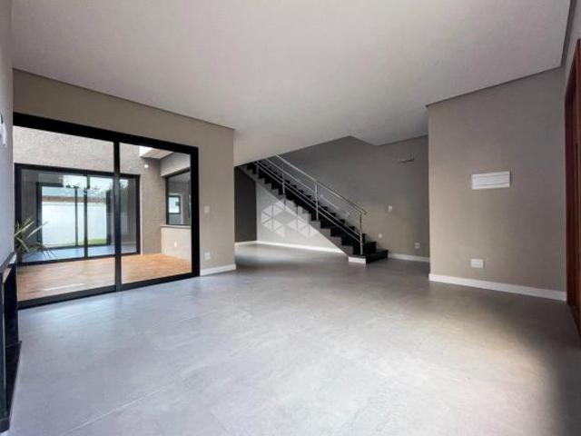Casa em Condominio na Zona Sul de 03 Dormitórios/01 Suíte