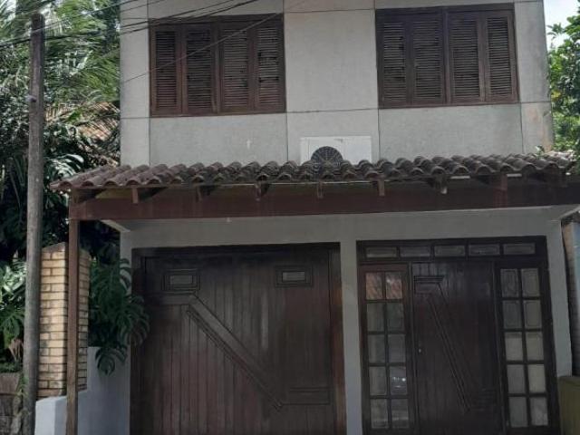 Casa em Condomínio na Zona Sul de Porto Alegre RS