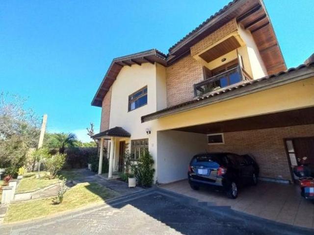 Casa em Condomínio São Paulo II na Granja Viana