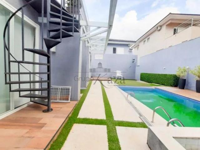 Casa em Condomínio São Paulo II Cotia 4 Suítes 640m²