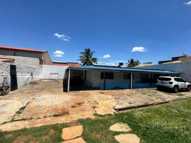 CASA EM CONDOMINIO SÓ R$780.000