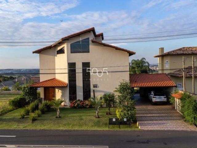 Casa em condomínio sobrado à venda no Condomínio Parque Xapada em Itu, SP. Com 5 suítes, 513m² de co