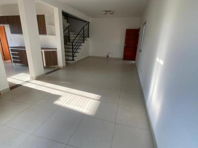 Casa em Condomínio Santa Ângela