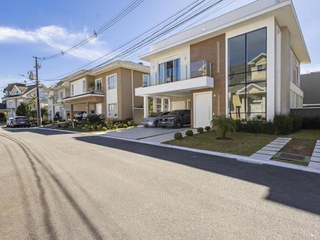 Casa em condomínio Santa Felicidade