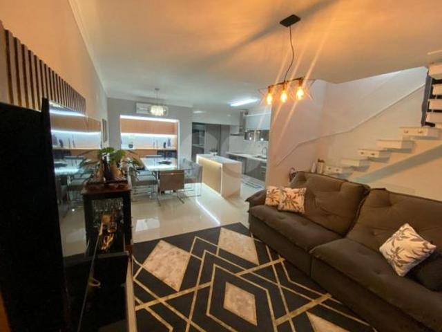 CASA EM CONDOMINIO SANTANA