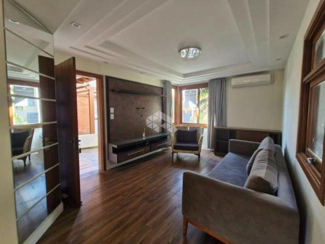 Casa em condomínio semi mobiliada 3 dormitórios 1 suíte / 2 vagas/ piscina