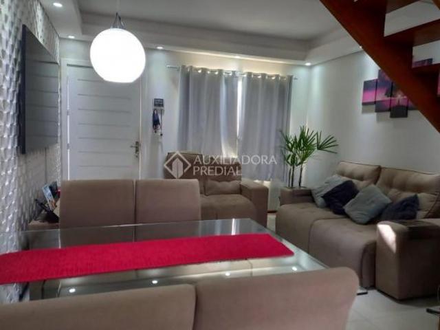 Casa em condomínio semi mobiliada com 2 dormitórios