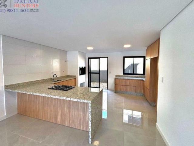Casa em condomínio, Semi mobiliada, com 3 Suítes, 4 vagas, no Bairro Mercês