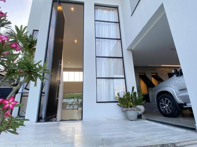 Casa em Condomínio Semimobiliada em Papagaio Venda e Aluguel