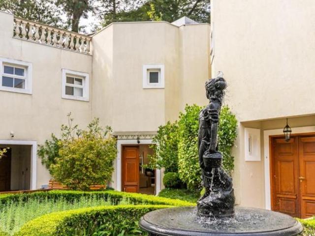 Casa em condomínio para venda, 533.45m²