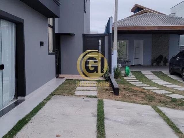 Casa em condomínio para venda