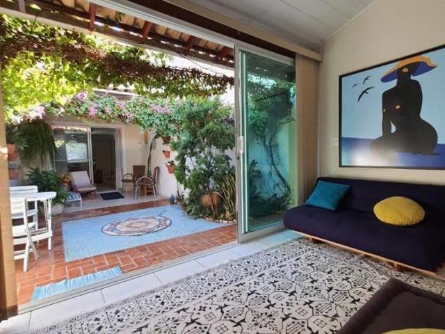 Casa em condomínio para venda, 3 suites, com Energia Solar