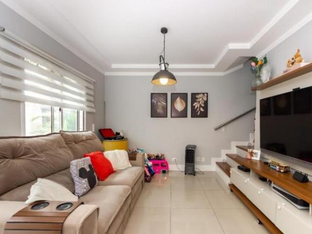 Casa em condomínio para venda com 3 quartos, sendo 1 suíte, 113m²