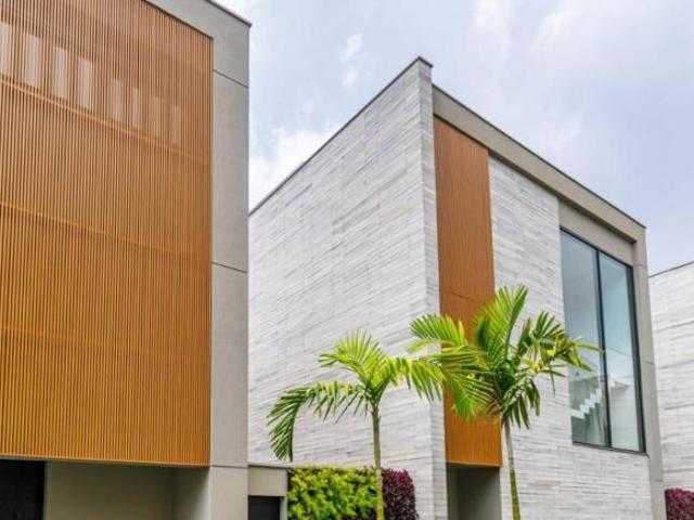 Casa em condomínio para venda com 3 quartos, sendo 3 suítes, 620m²