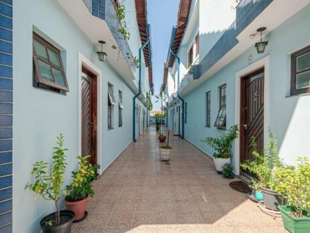 Casa em condomínio para venda com 3 quartos, 183m²