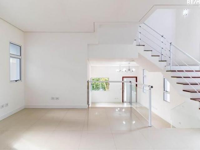 Casa em condomínio para venda com 3 quartos, 186m²