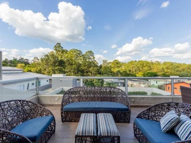 Casa em condomínio para venda com 3 quartos, 287m²