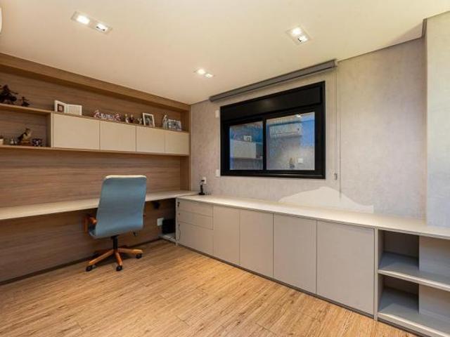 Casa em condomínio para venda com 3 quartos, 514m²