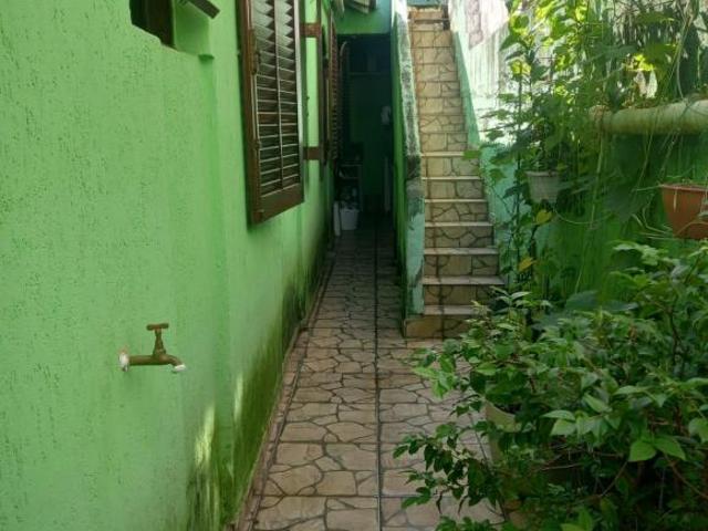 Casa em condomínio para venda com 2 quartos, sendo 1 suíte, 110m²