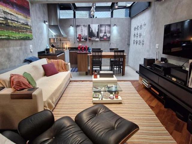 Casa em condomínio para venda em Real Parque com 2 quartos, sendo 1 suíte, 134m²