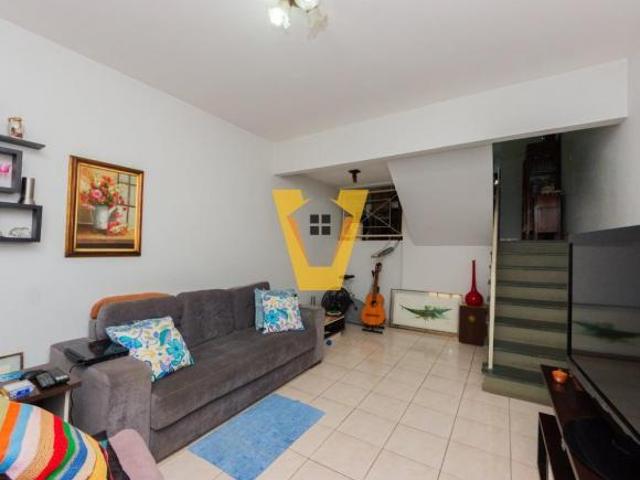 Casa em condomínio para venda com 2 quartos, sendo 1 suíte, 93m²