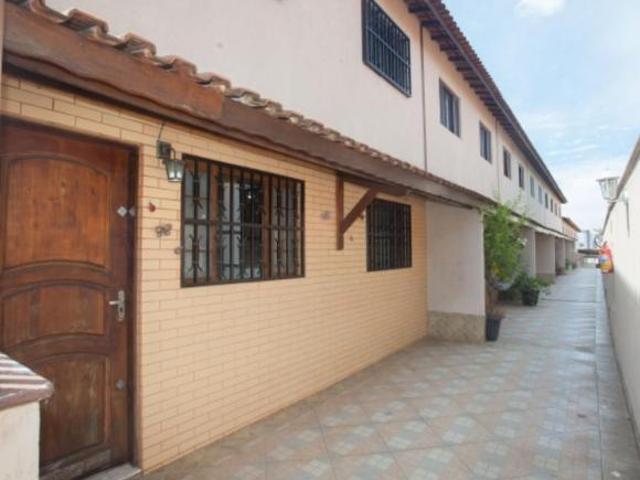 Casa em condomínio para venda com 2 quartos, sendo 2 suítes, 121m²