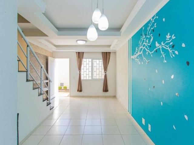 Casa em condomínio para venda com 2 quartos, sendo 2 suítes, 61m²