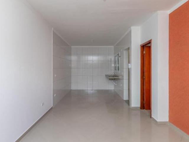 Casa em condomínio para venda com 2 quartos, sendo 2 suítes, 75m²