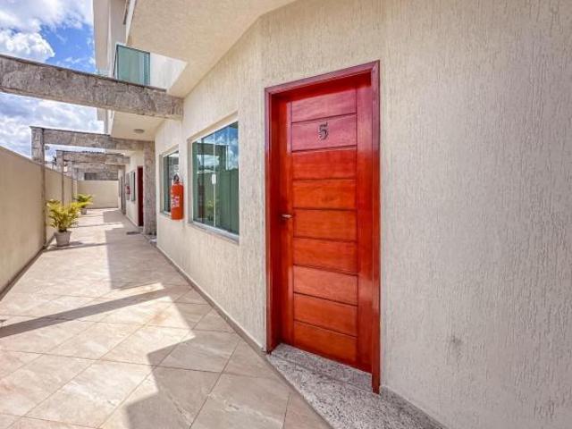 Casa em condomínio para venda com 2 quartos, sendo 2 suítes, 75m²