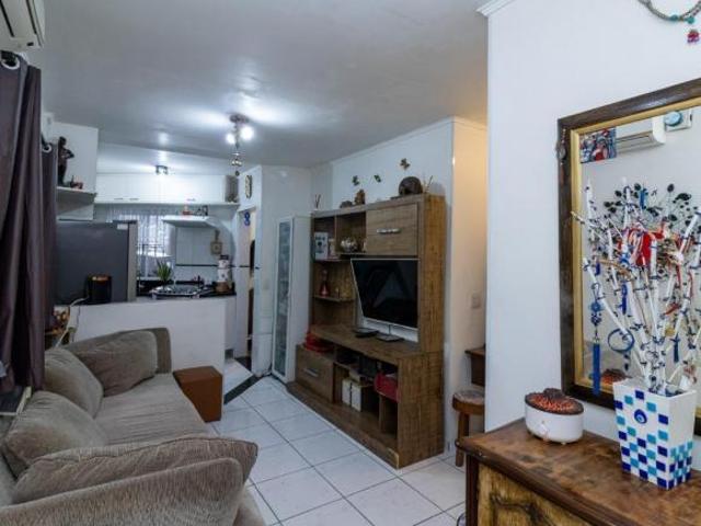 Casa em condomínio para venda com 2 quartos, 62m²