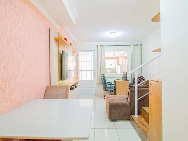 Casa em condomínio para venda com 2 quartos, 74m²