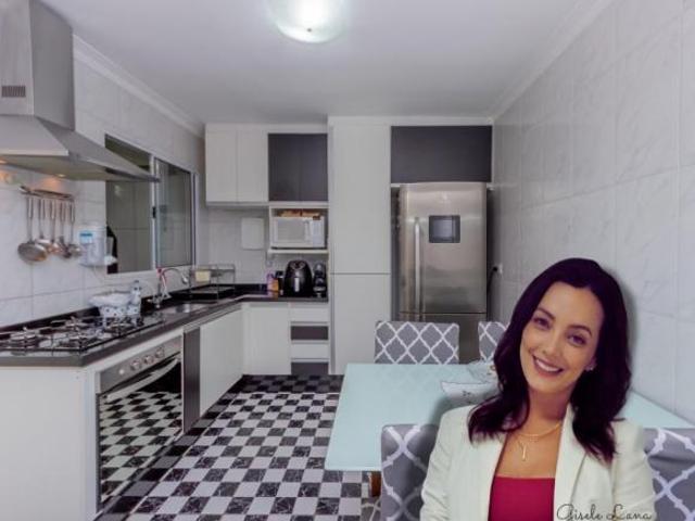 Casa em condomínio para venda com 2 quartos, 70m²