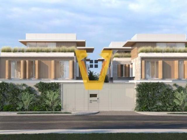 Casa em condomínio para venda com 4 quartos, sendo 4 suítes, 660m²