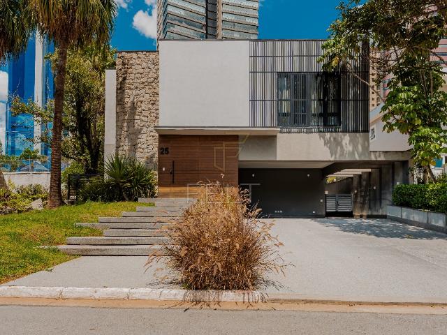 Casa em Condomínio para Venda e Aluguel em Alphaville 02, Barueri, SP
