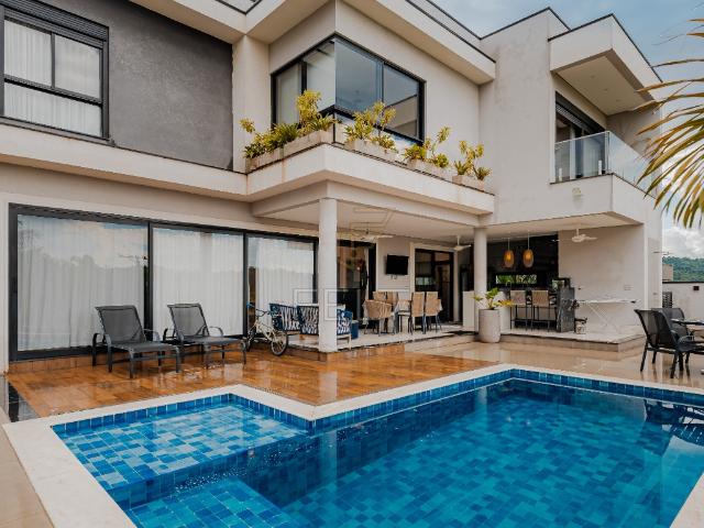 Casa em Condomínio para Venda e Aluguel em Suru, Santana de Parnaíba, SP