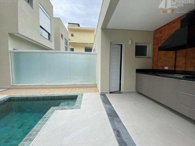 Casa em condomínio para venda e locação anual, em Juquehy!
