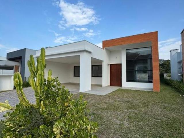 Casa em Condomínio para Venda em Torres / RS no bairro Torres