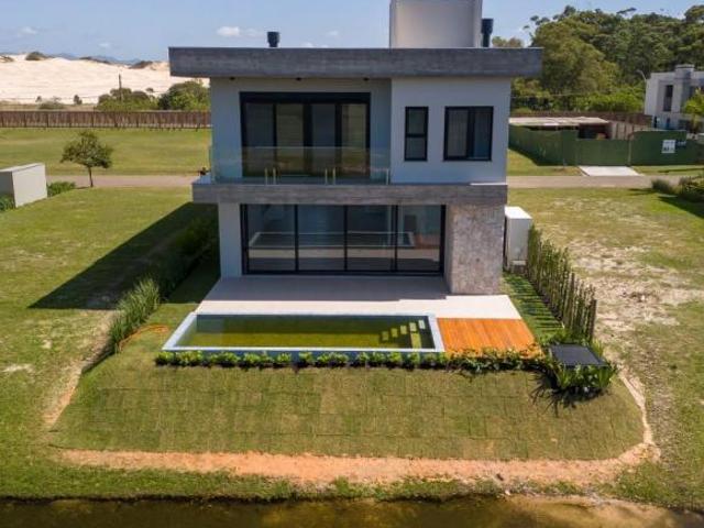 Casa em Condomínio para Venda em Torres / RS no bairro Torres