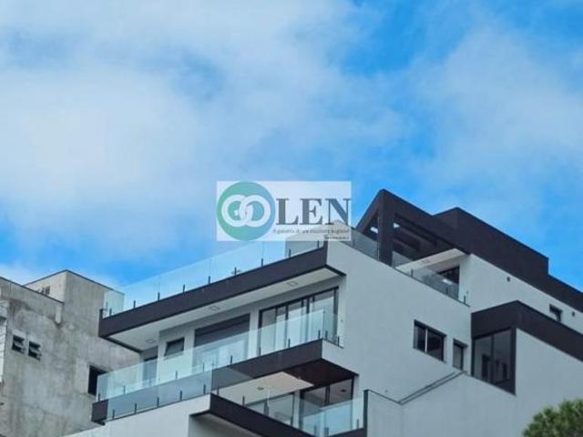 Casa em Condomínio para Venda em Arujá, Jardim Imperial, 4 dormitórios, 4 suítes, 6 banheiros, 4 vag