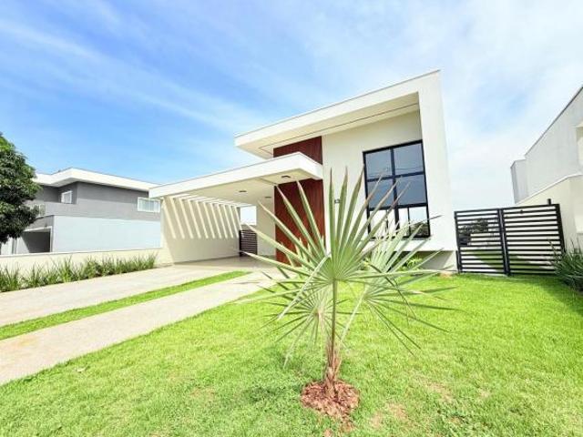 Casa em Condomínio para Venda em Boituva, Residencial Haras Inga Mirim, 3 dormitórios, 3 suítes, 5 b
