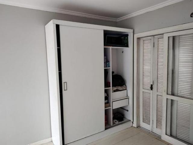Casa em Condomínio para Venda em Canoas, Rio Branco, 4 dormitórios, 2 banheiros, 2 vagas