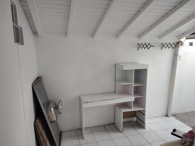 Casa em Condomínio para Venda em Canoas, Rio Branco, 2 dormitórios, 1 banheiro, 2 vagas