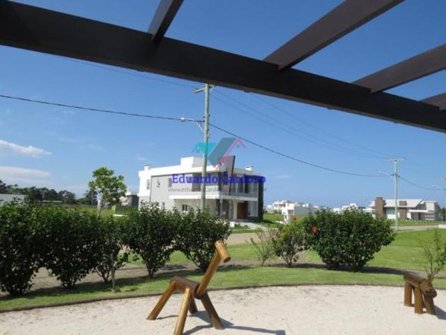 Casa em Condomínio para Venda em Capão da Canoa, Parque Antártica, 4 dormitórios, 4 suítes, 5 banhei