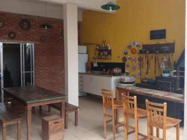 Casa em Condomínio para Venda em Cotia, Chácara Pavoeiro, 3 dormitórios, 1 suíte, 4 banheiros, 3 vag