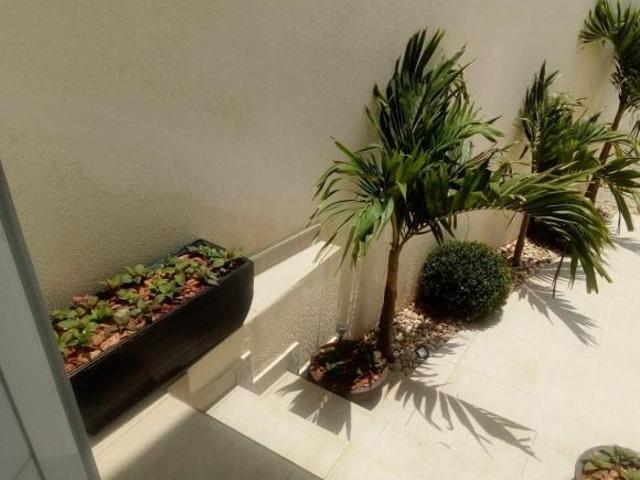 Casa em Condomínio para Venda em Cotia, Chácara Pavoeiro, 3 dormitórios, 1 suíte, 3 banheiros, 2 vag