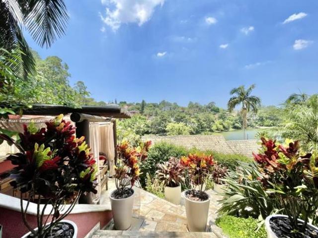 Casa em Condomínio para Venda em Cotia, Granja Viana, 4 dormitórios, 2 suítes, 3 banheiros, 6 vagas