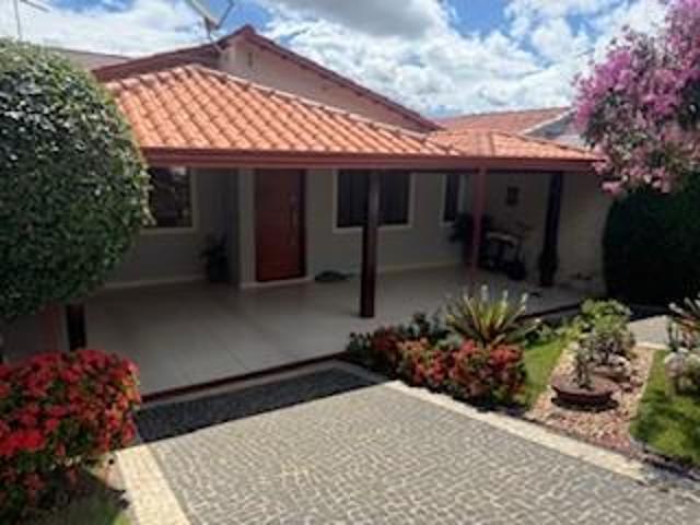 Casa em Condomínio para Venda em Goiânia, Fazenda Petrópolis Residencial Monte Verde, 3 dormitório